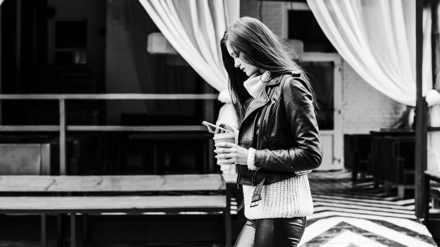 How To Reduce Digital Distractions And Improve Your Mental Well-being ...