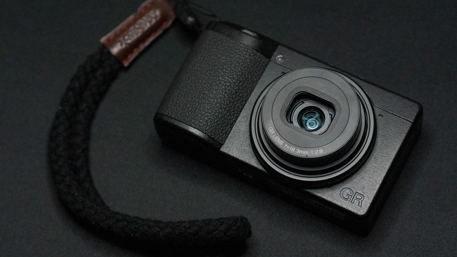 How To Write An Engaging Instagram Captions For Camera Gear Photos ...