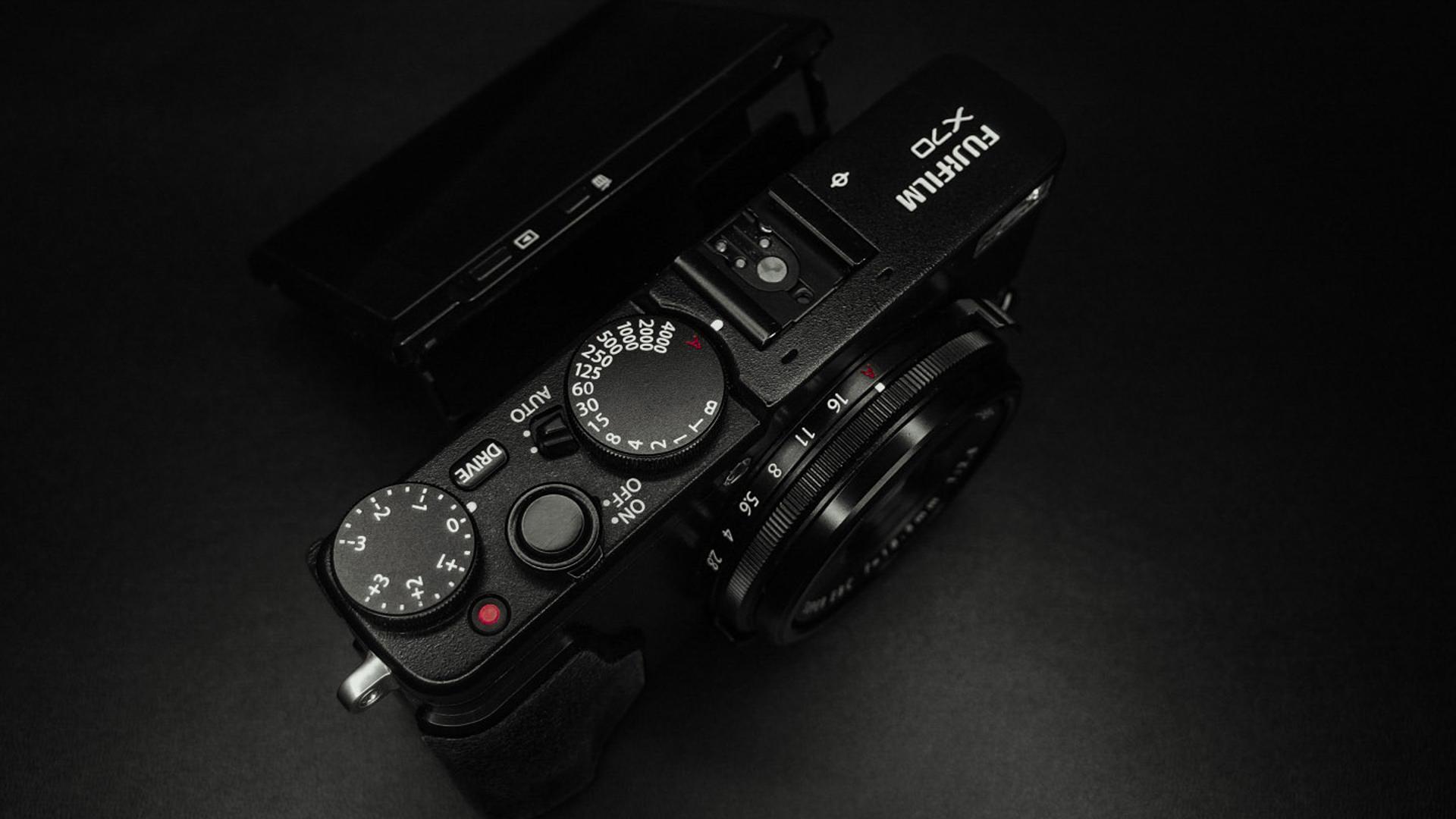 How To Write An Engaging Captions For Camera Gear Photos On Threads ...